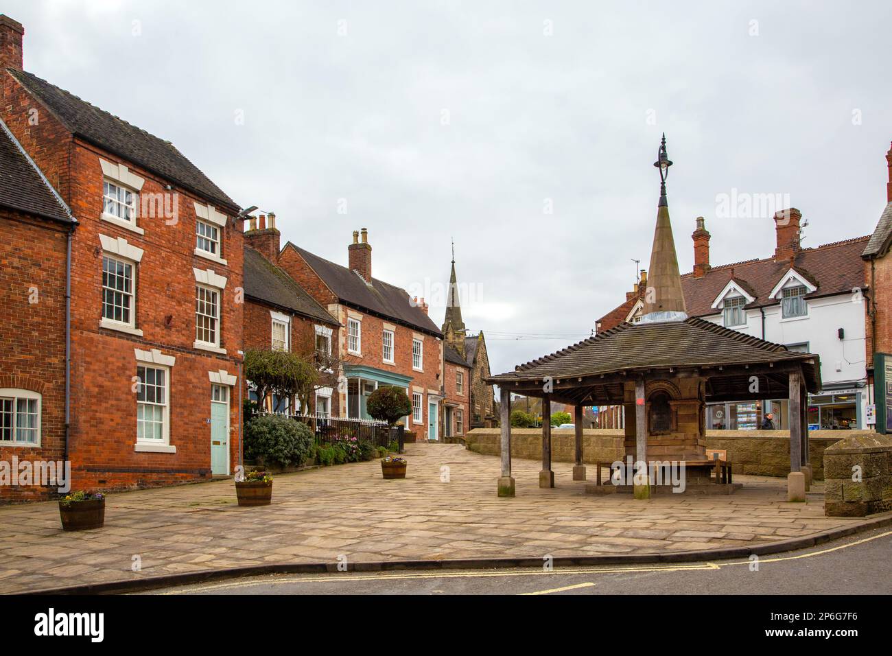 The market cross, in the Derbyshire market town of Melbourne Stock ...