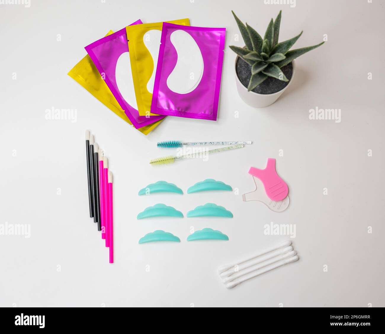 Set for lamination of eyelashes. Eyelash perm procedure Stock Photo - Alamy