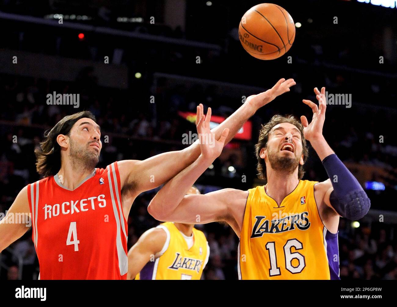 Houston Rockets forward Luis Scola (4), of Argentina, and Los Angeles ...