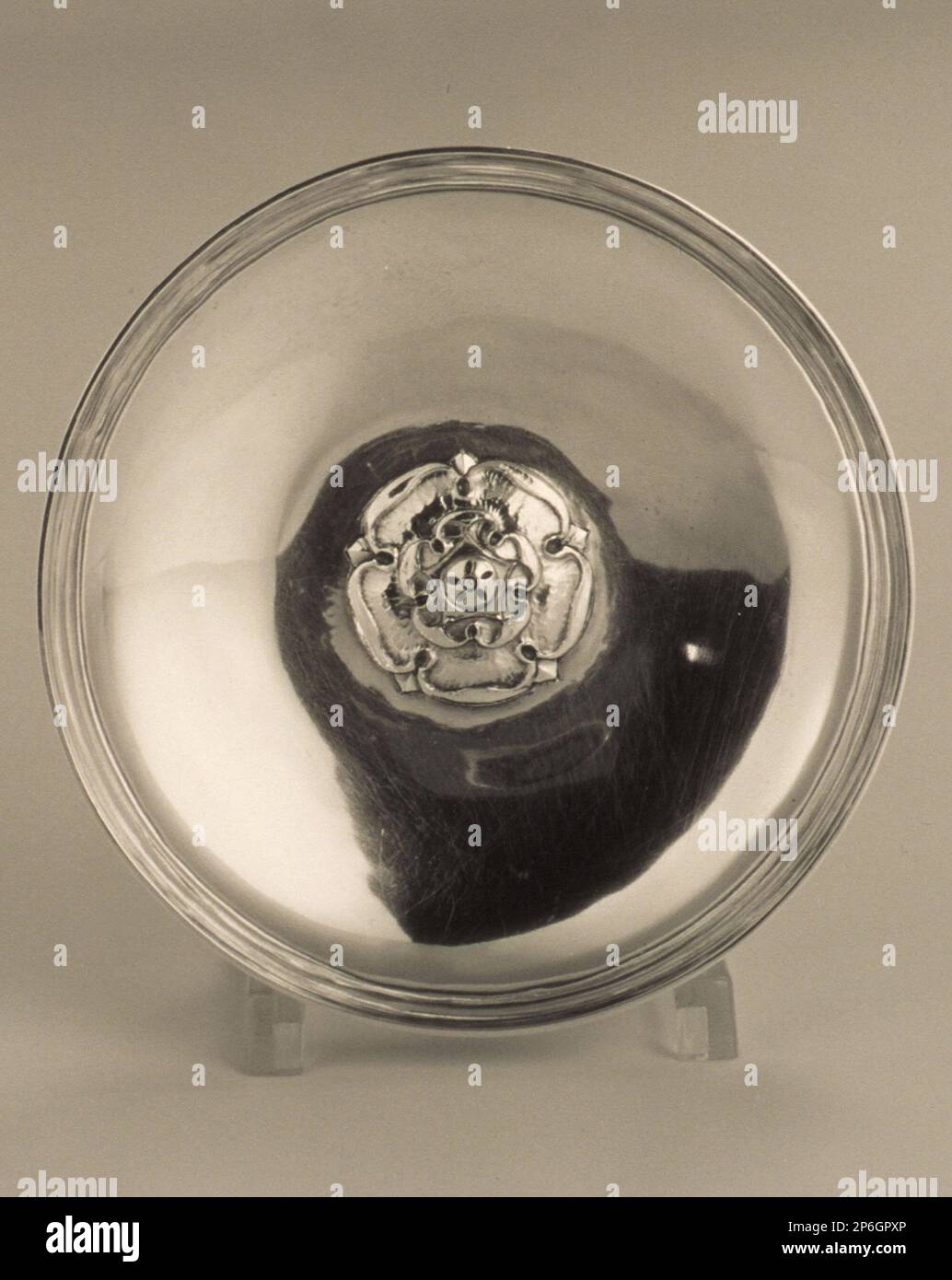 Hand cast silver hi-res stock photography and images - Alamy