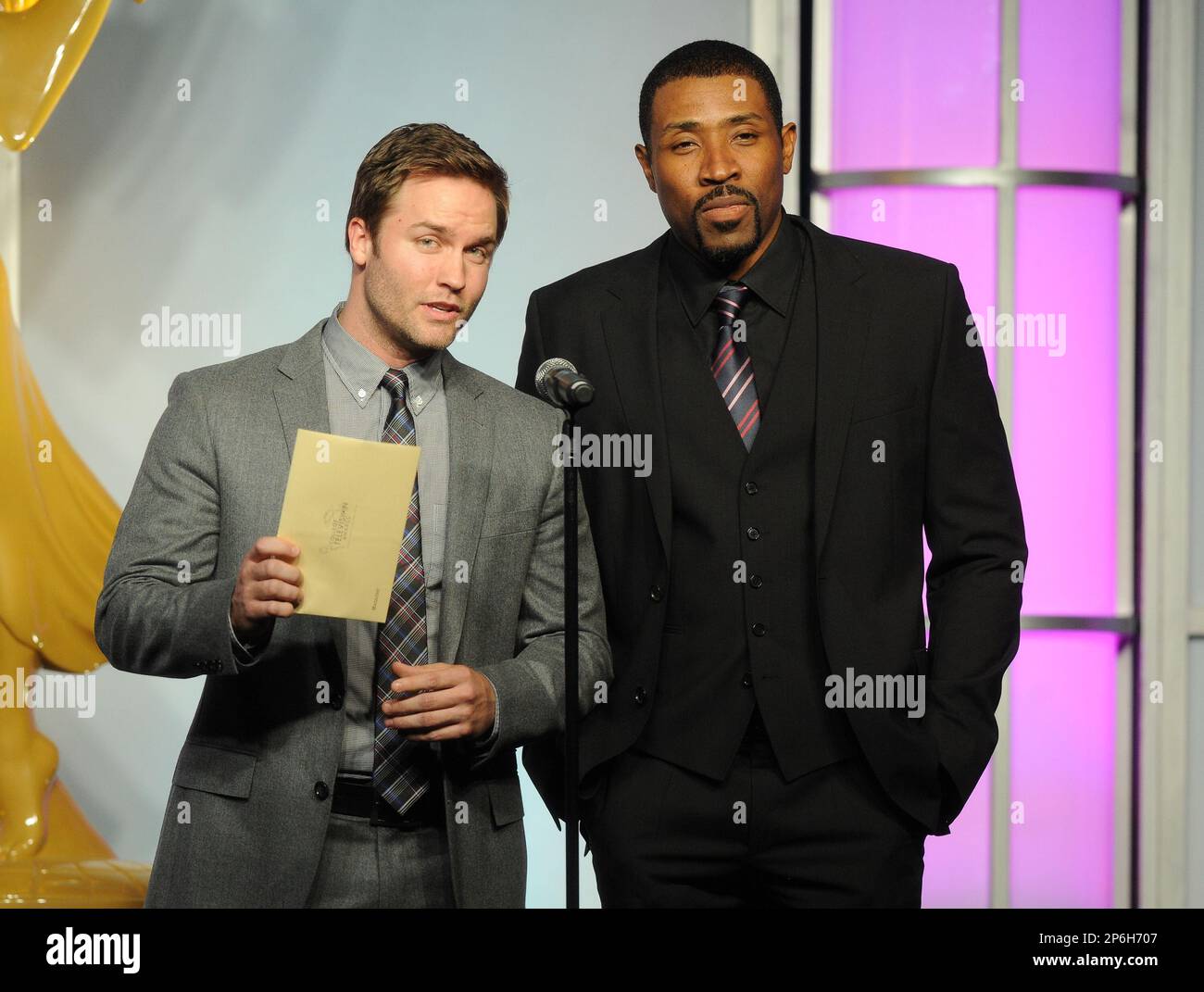 HOLLYWOOD, CA - MARCH 31: (L-R) Presenters Scott Porter and Cress ...
