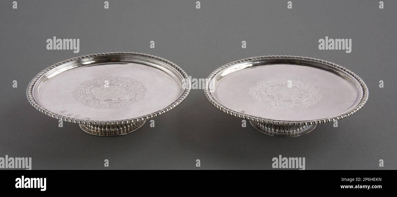 Silver salvers hi-res stock photography and images - Alamy