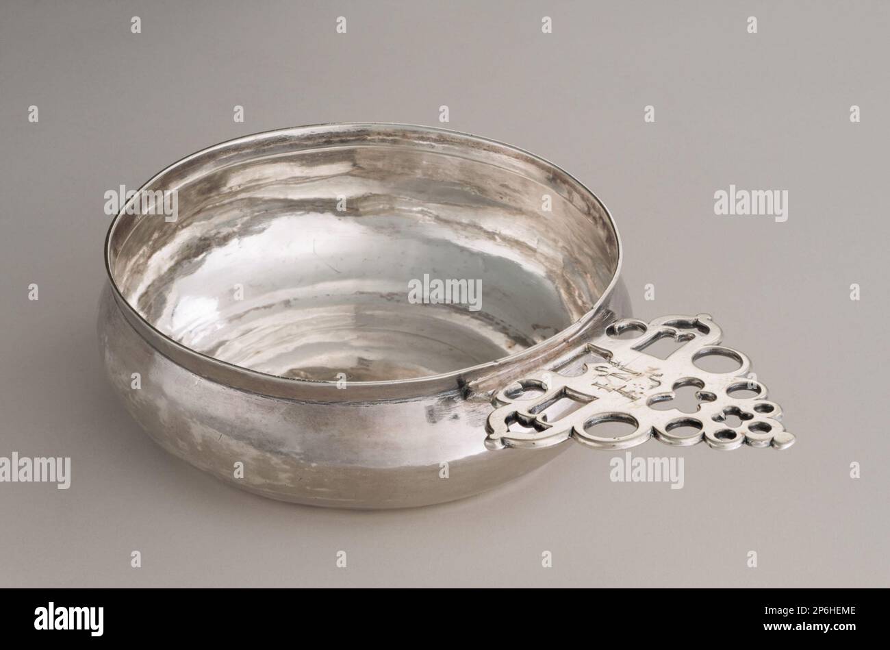 Silver porringer hi-res stock photography and images - Alamy