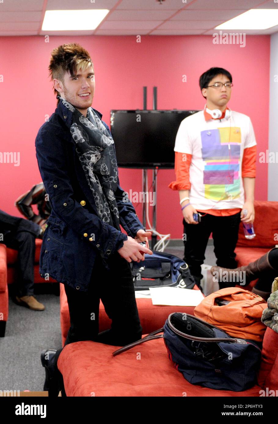 HOLLYWOOD, CA - MARCH 21: Contestants Colton Dixon (L) and Heejun Han ...