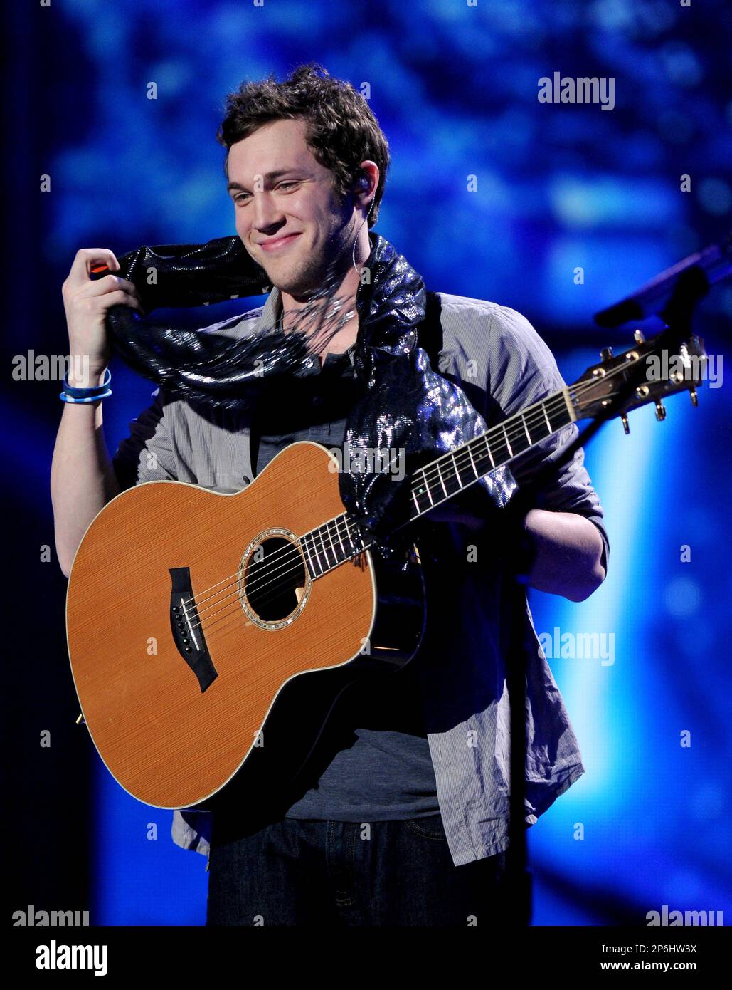 HOLLYWOOD, CA - MARCH 21: Contestant Phillip Phillips performs onstage ...