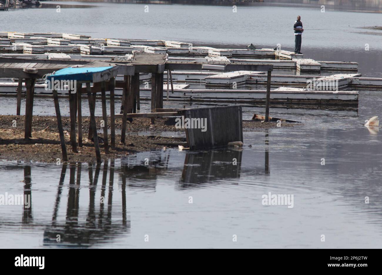 Roger DeGroat of West Milford, NJ takes advantage of the unseasonably ...
