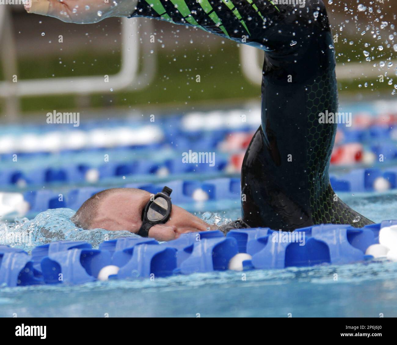 Luke McKenzie, of Australia, training at the Noosa Aquatic Center, on ...