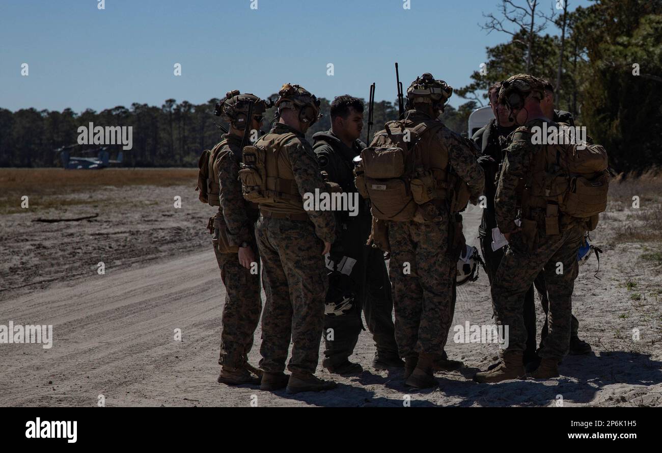 U.S. Marines with Alpha Company, Battalion Landing Team (BLT) 1/6, 26th ...