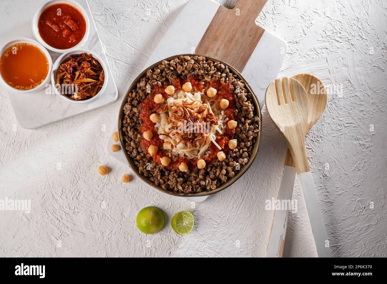 Egyptian Koshary images, Traditional Egyptian food, Delicious Koshary ...