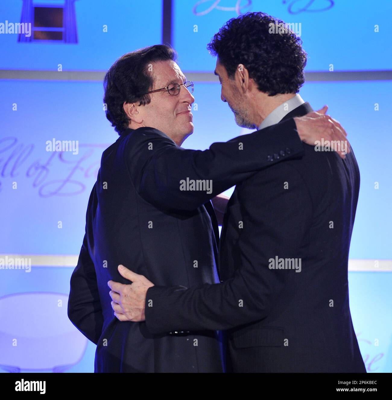 BEVERLY HILLS, CA - MARCH 1: (L-R) Peter Roth, President of Warner Bros ...