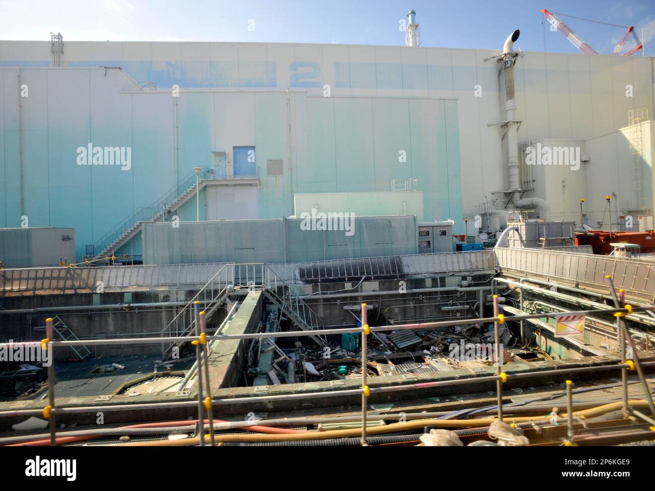 Damaged Unit 2 reactor building is seen at tsunami-crippled Fukushima ...