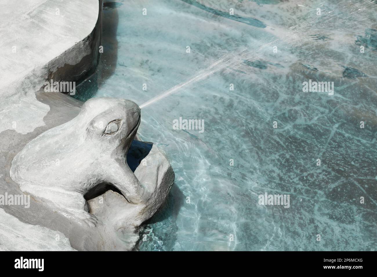 Frog shaped stone hi-res stock photography and images - Alamy