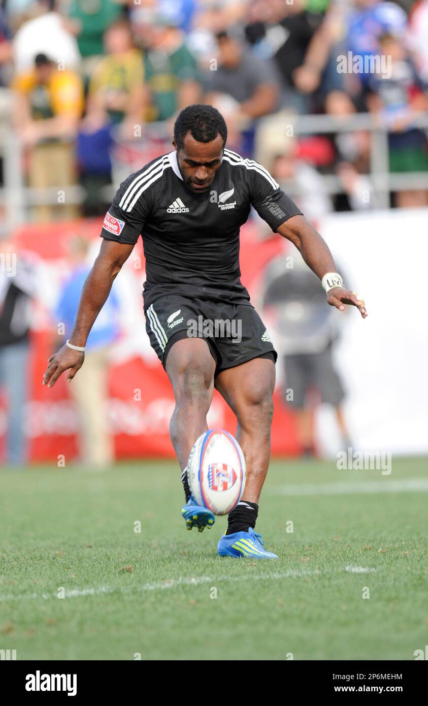 2012 FEB 12: New Zealand's Tomasi Cama kicks a coversion during the Cup ...