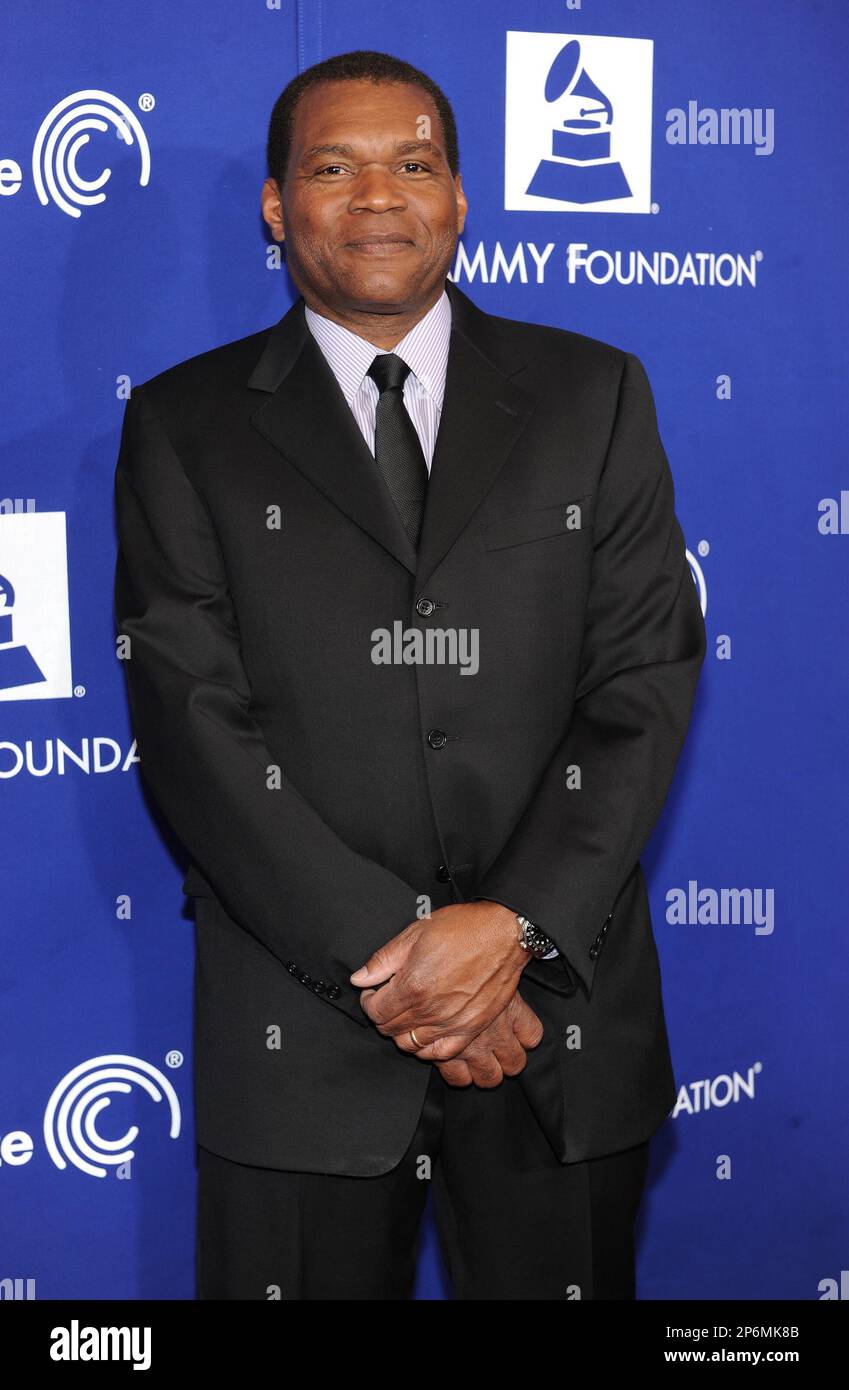 BEVERLY HILLS, CA - FEBRUARY 9: Musician Robert Cray arrives at The ...