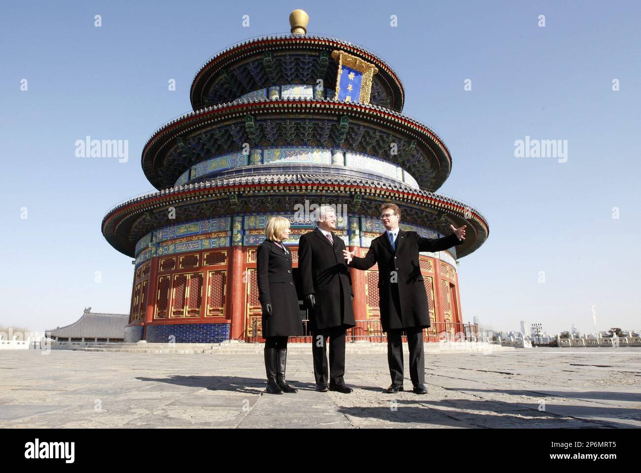 Canadian Prime Minister Stephen Harper, right, and his wife Laureen ...