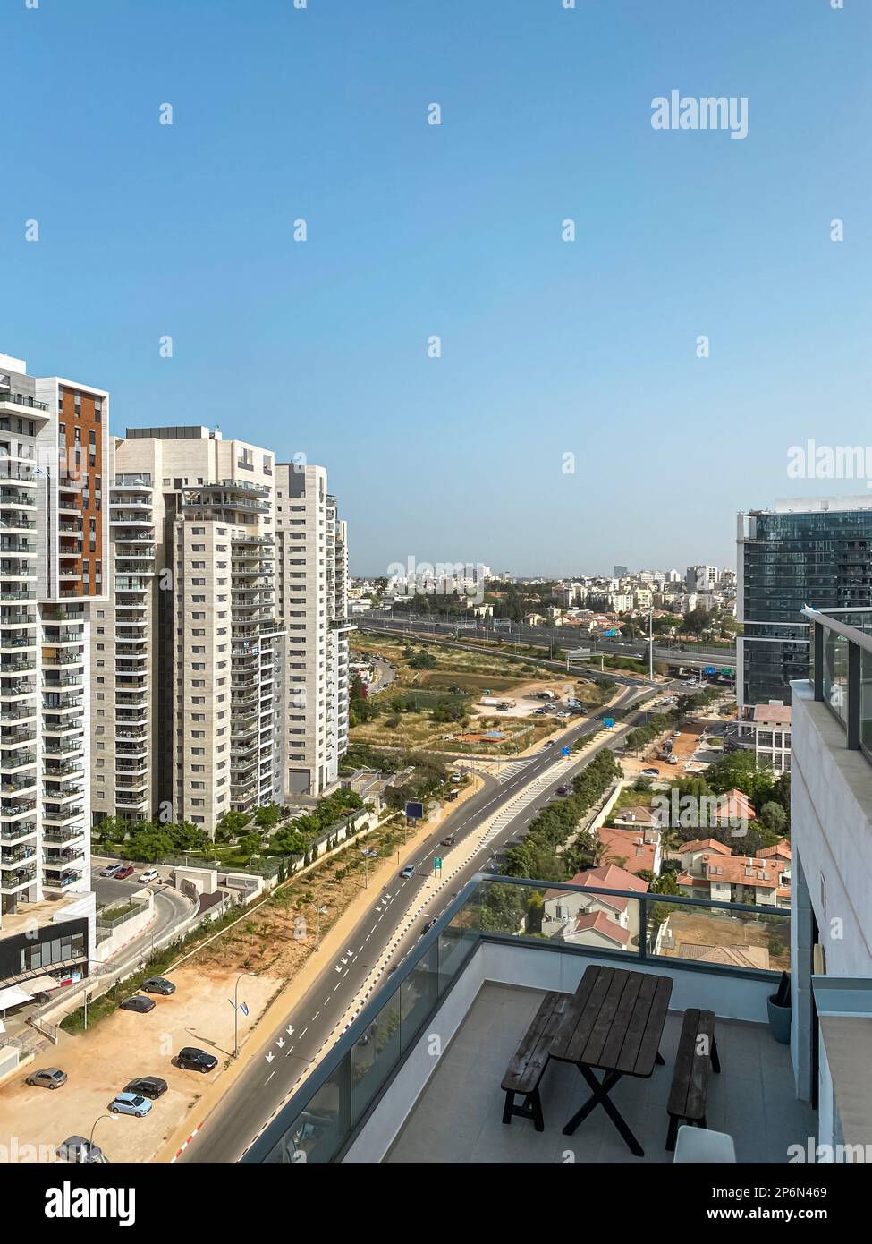 Multiple luxury residential buildings hi-res stock photography and ...