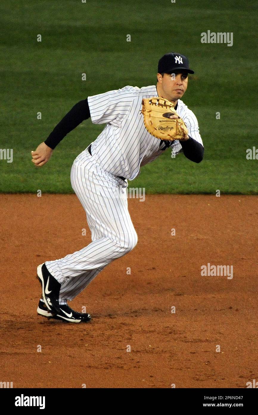 New York Yankees first baseman Mark Teixeira #25 during ALDS game #5 ...