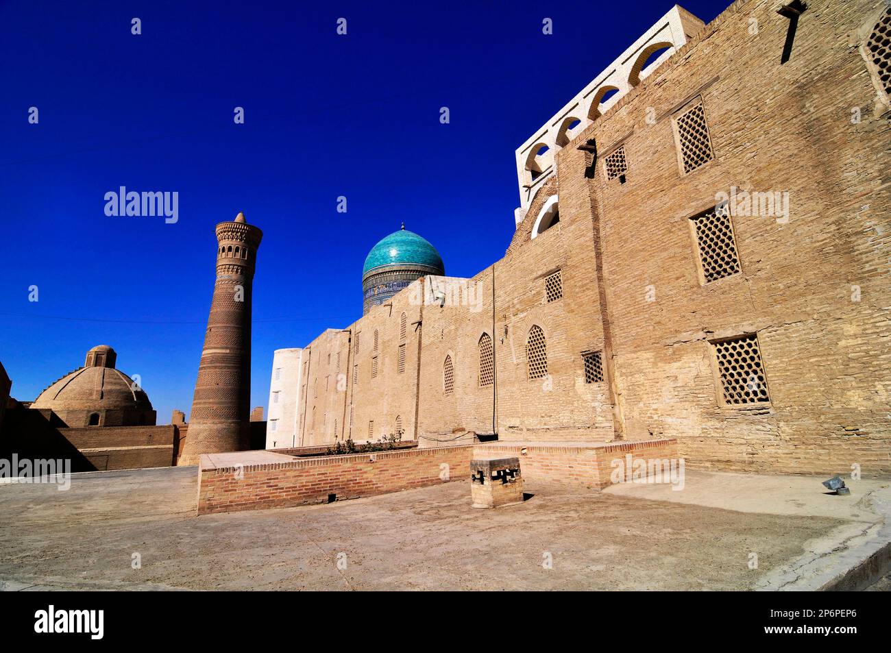Kalon masjidi hi-res stock photography and images - Alamy