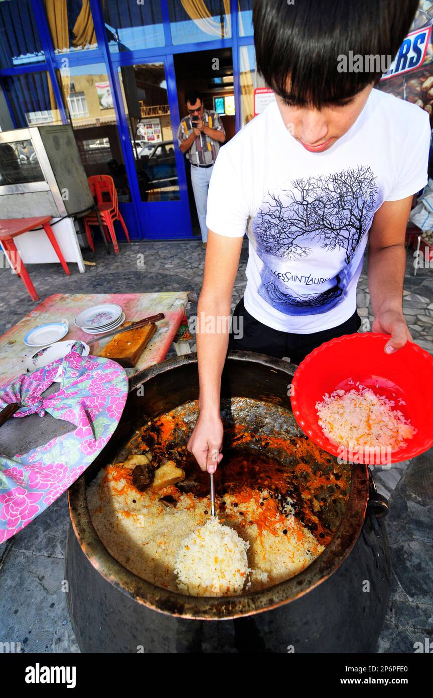 Uzbeki cuisine hi-res stock photography and images - Alamy