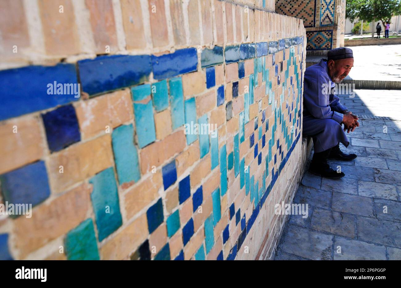 Traditional uzbek buildings hi-res stock photography and images - Alamy