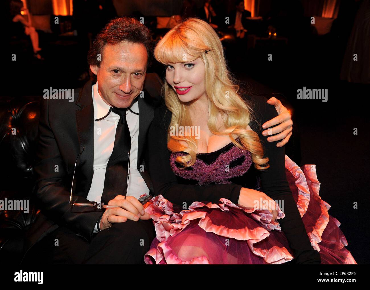 BEVERLY HILLS, CA - JANUARY 15: (L-R) Bernard Hiller and Emma Jacobs ...