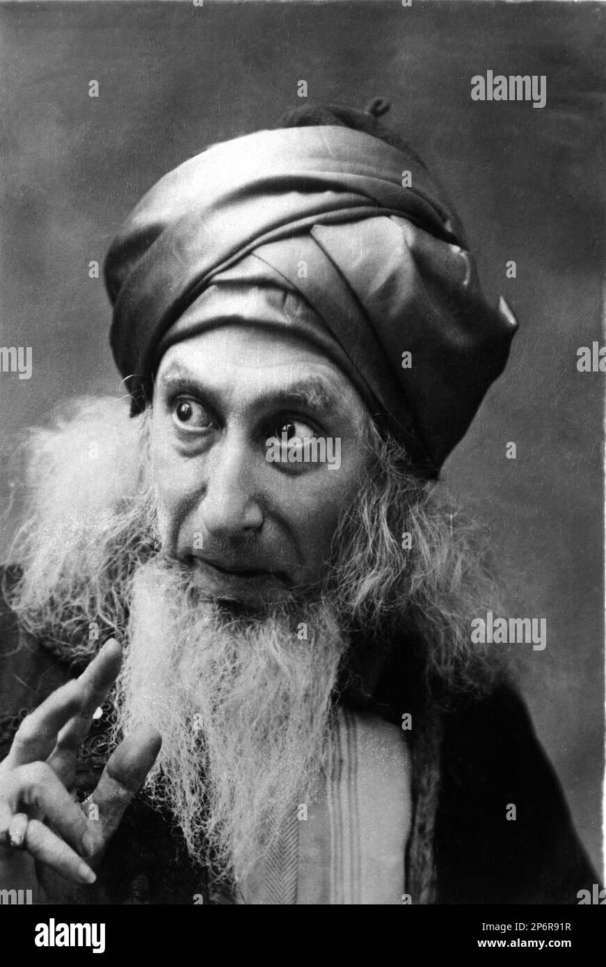 William shakespeare portrait in first Black and White Stock Photos ...