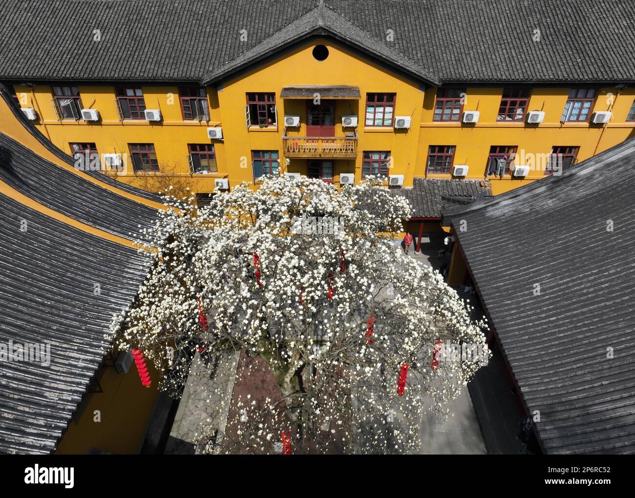 **CHINESE MAINLAND, HONG KONG, MACAU AND TAIWAN OUT** Aerial photo ...