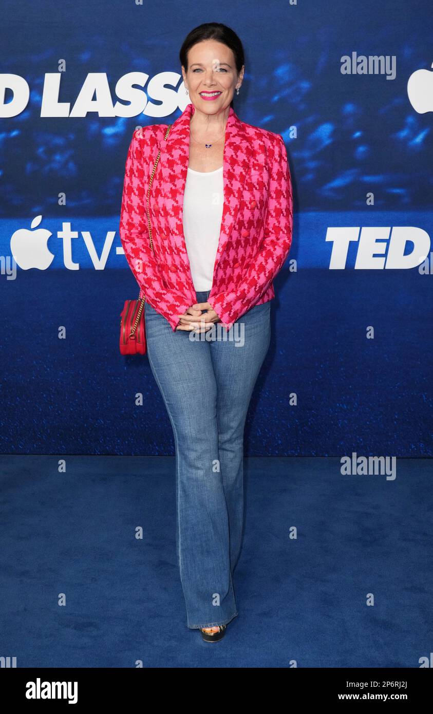 Meredith Salenger arrives at the season three premiere of "Ted Lasso ...