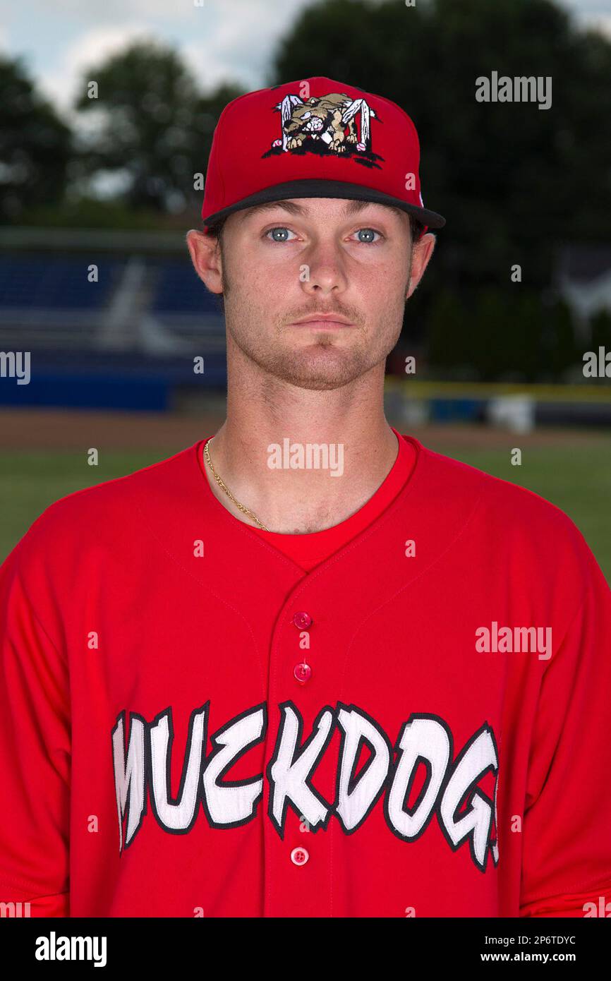 Batavia Muckdogs pitcher Todd McInnis #10 poses for a photo before the ...