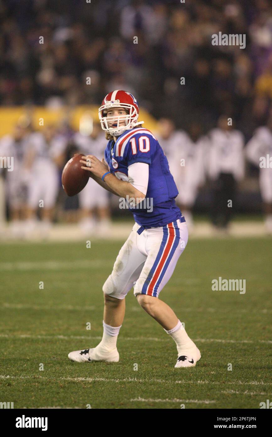 Louisiana Tech Colby Cameron looking to pass the ball in the Poinsettia ...