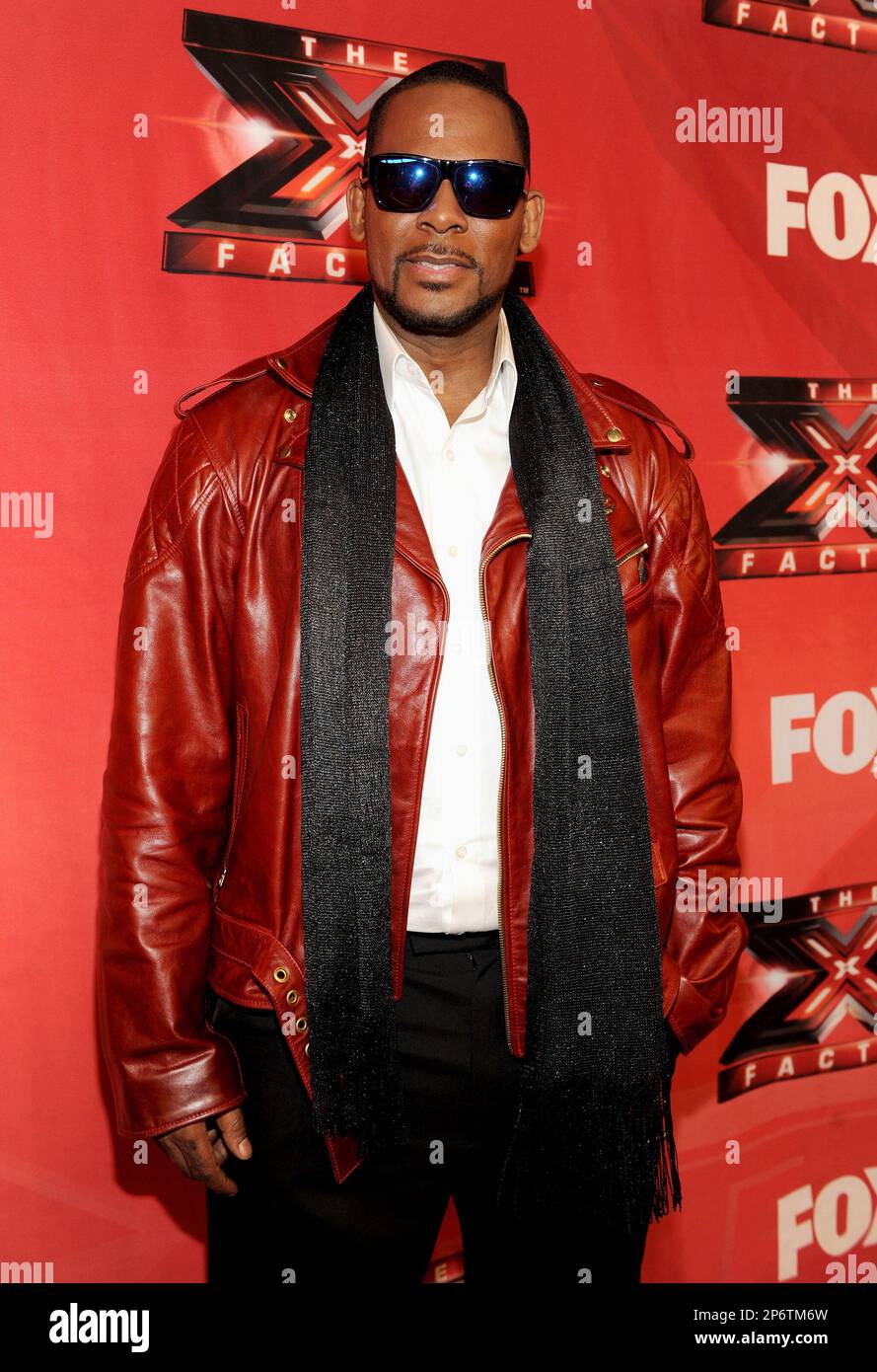 HOLLYWOOD, CA - DECEMBER 21: R. Kelly backstage at FOX's "The X Factor ...