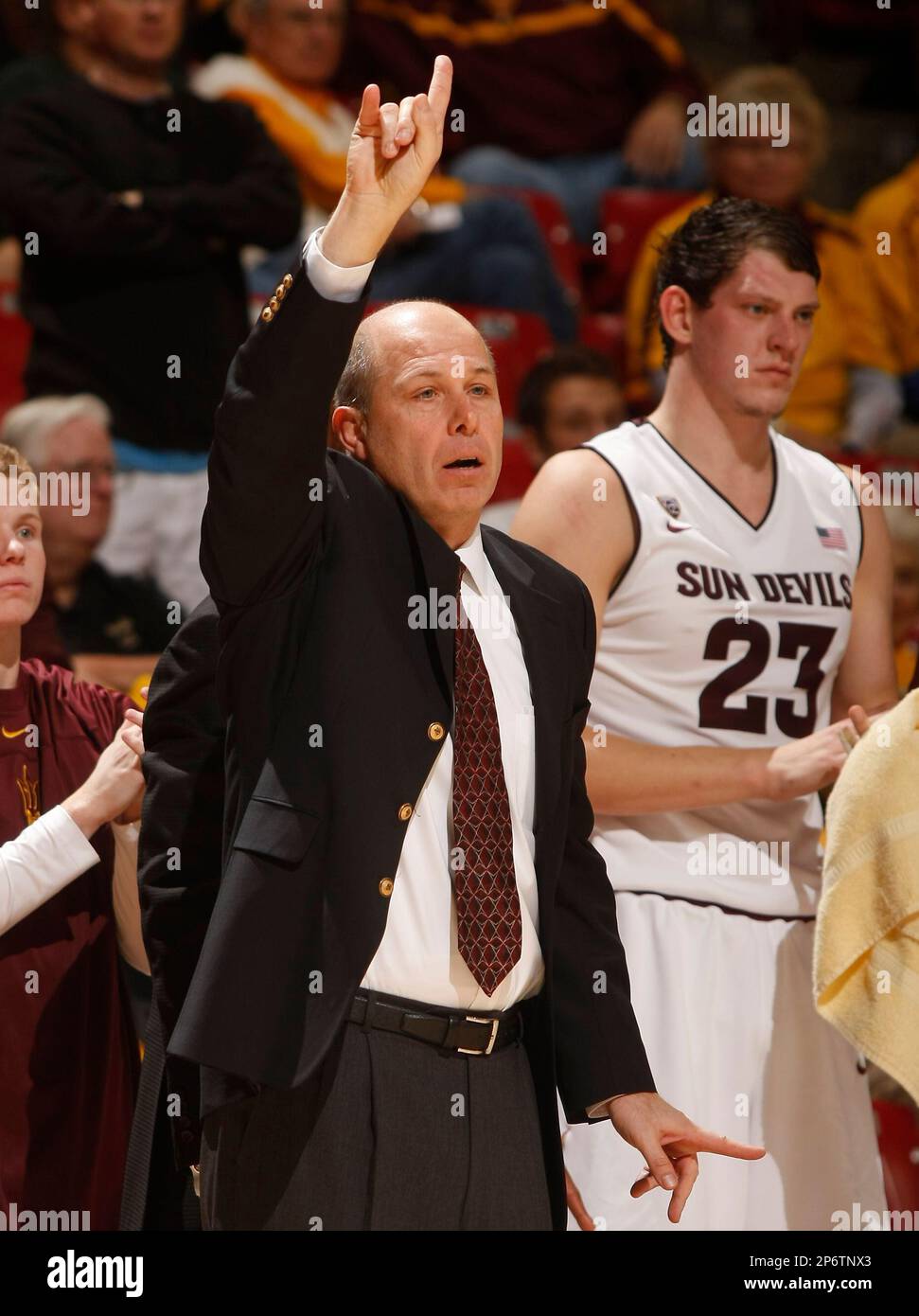 Arizona State Sun Devils head coach Herb Sendek in the first half ...