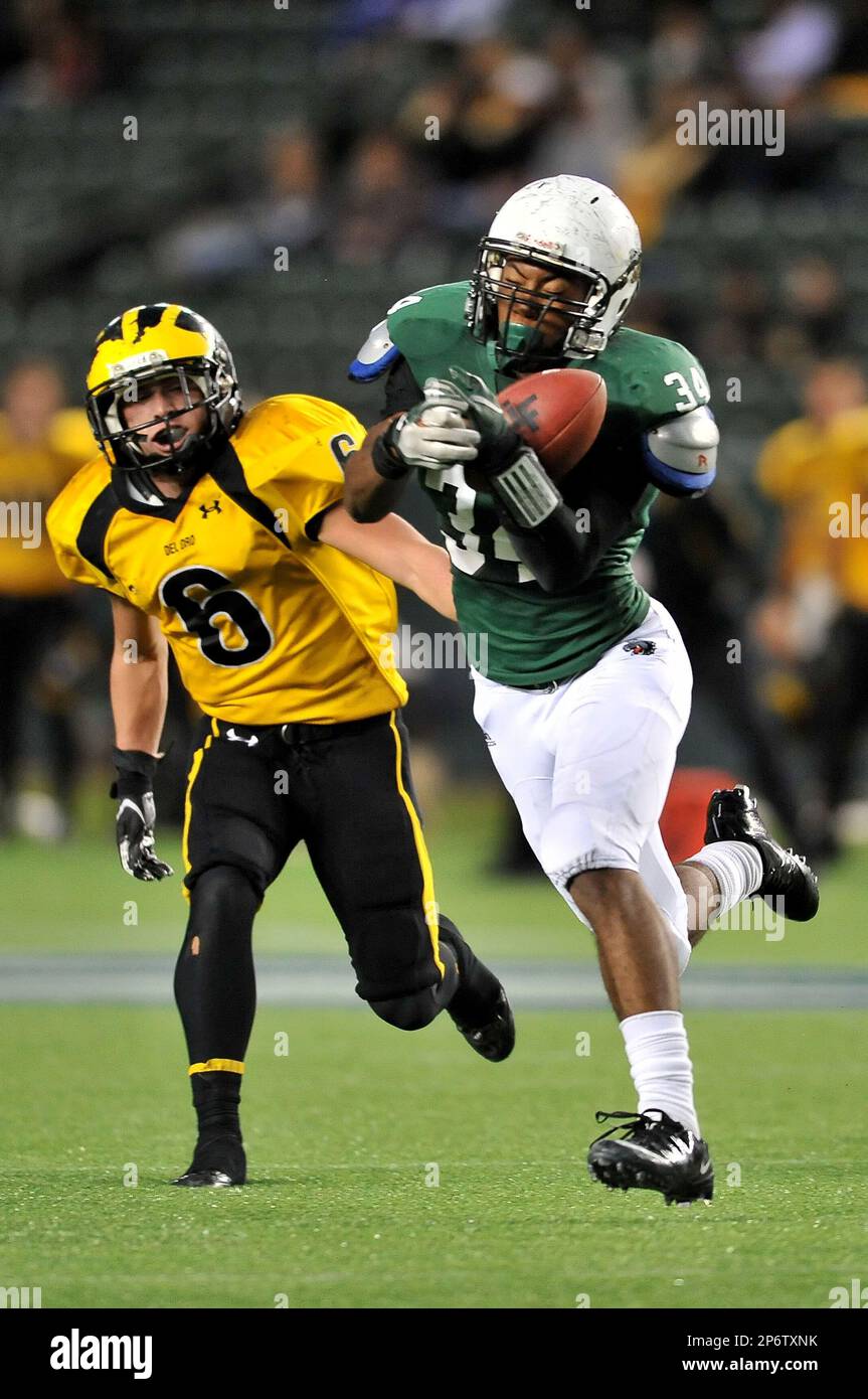 December 17, 2011 Carson, CA.Helix Highlanders Gary Thompson #34 ...