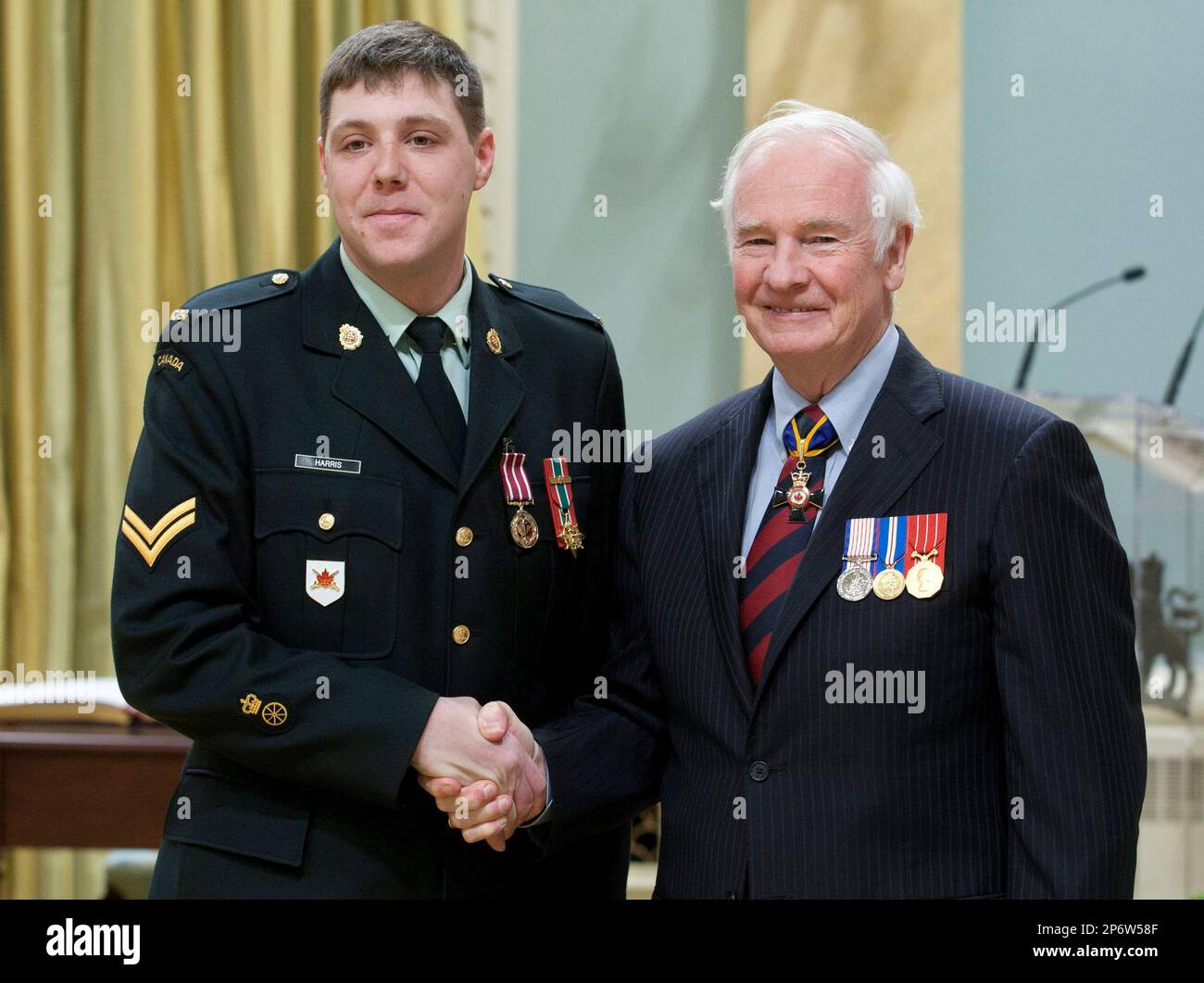 Canada Governor General David Johnston presents Private Tony Harris ...