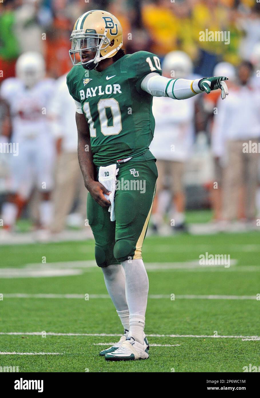 03 Dec 2011: .Baylor Bears quarterback Robert Griffin III (10) in ...