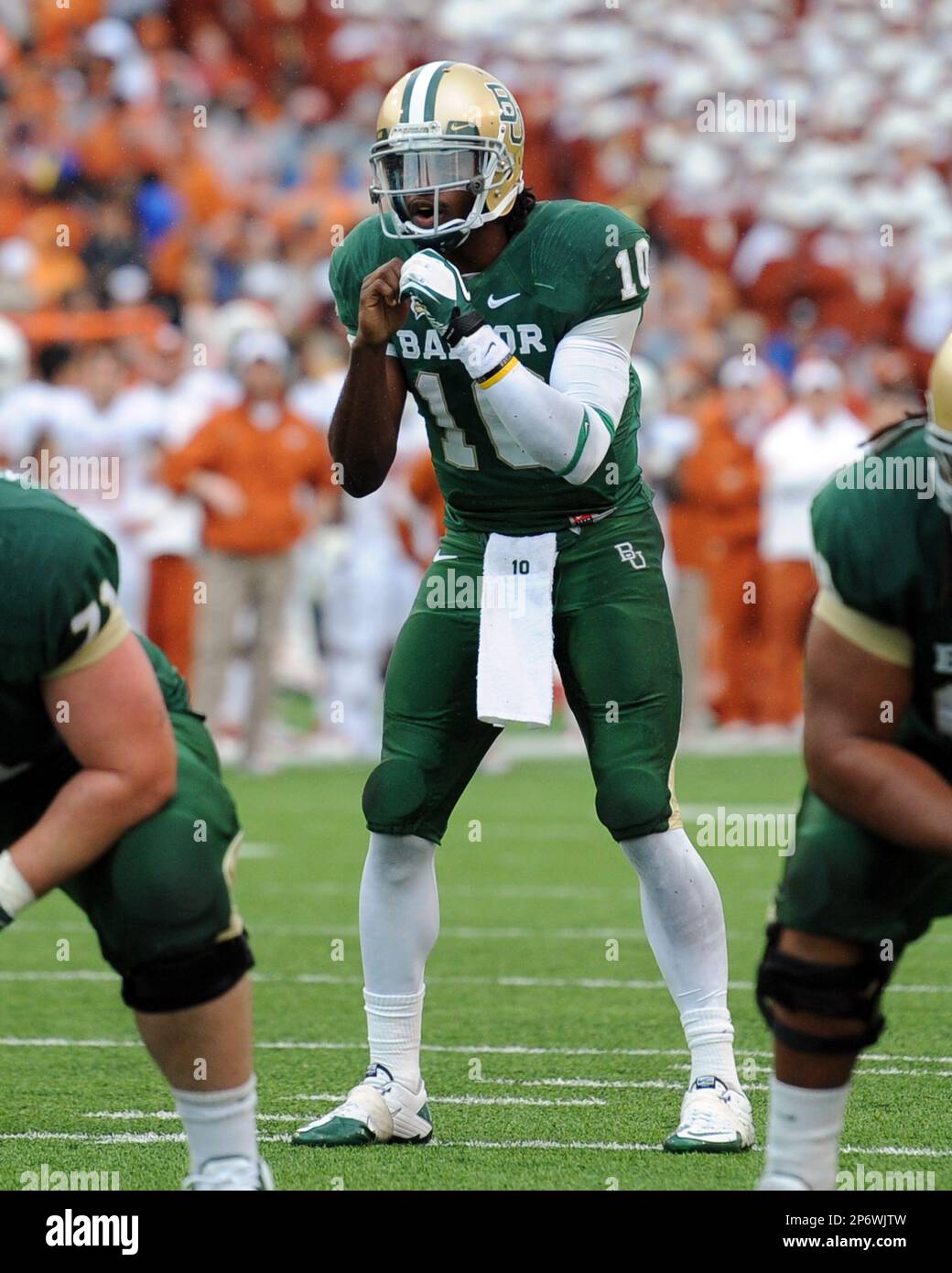 Dec 3, 2011.. Robert Griffin III #10 of the Baylor Bears vs the Texas ...