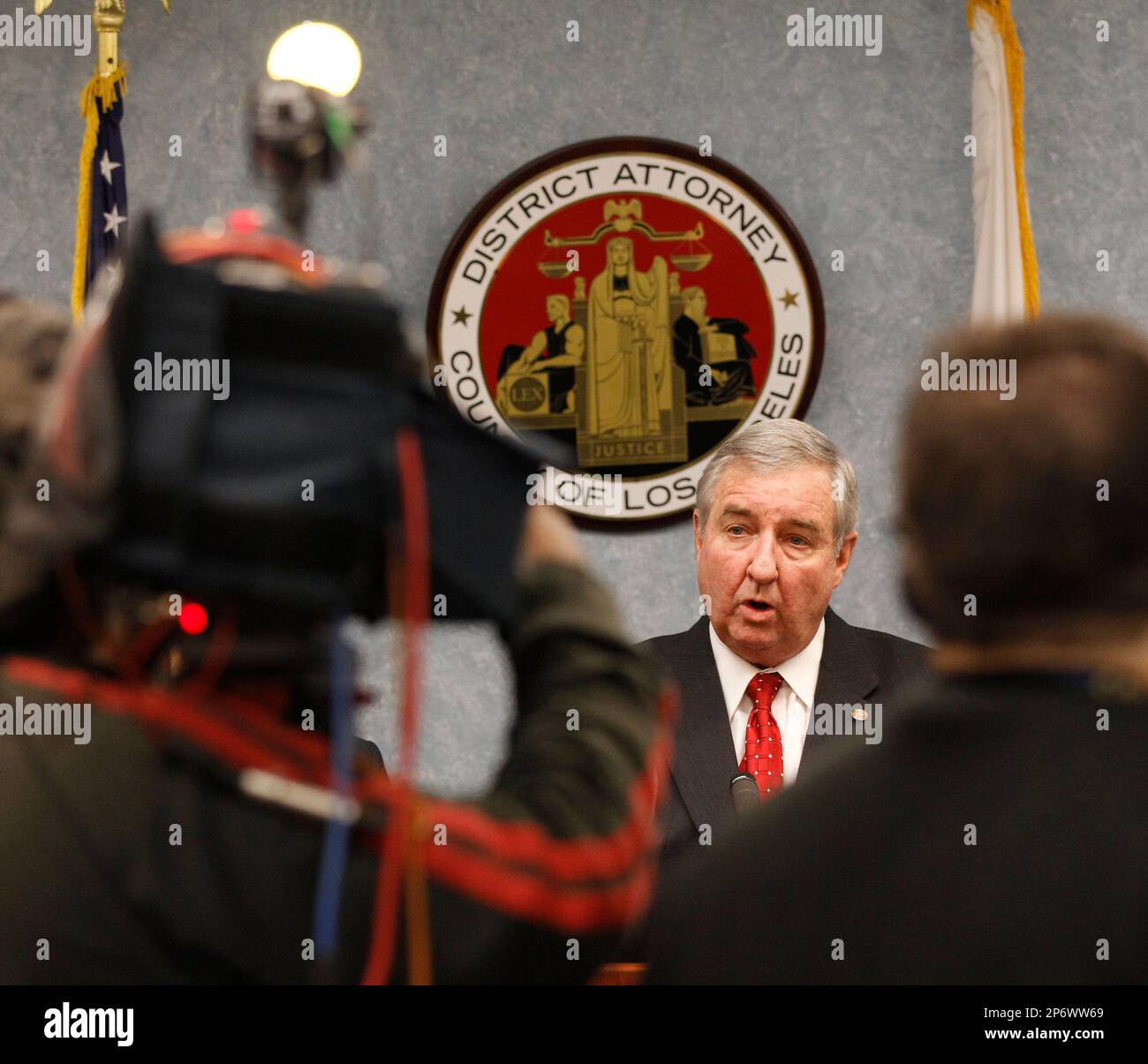 Los Angeles District Attorney Steve Cooley speaks to the media after Dr ...