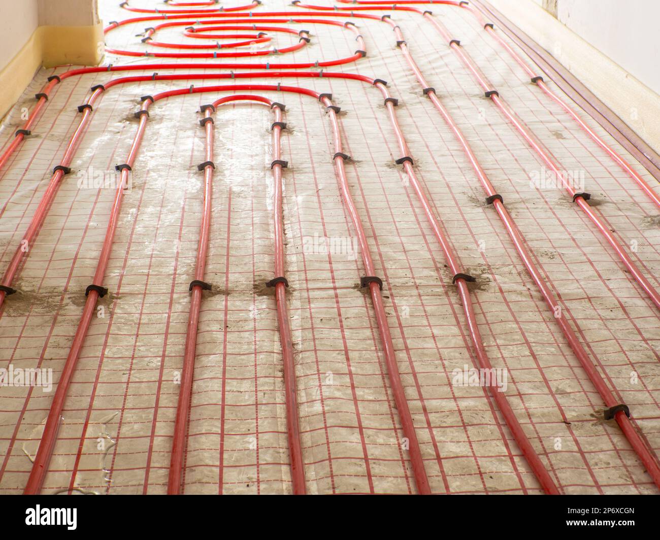 Underfloor heating installation Stock Photo - Alamy