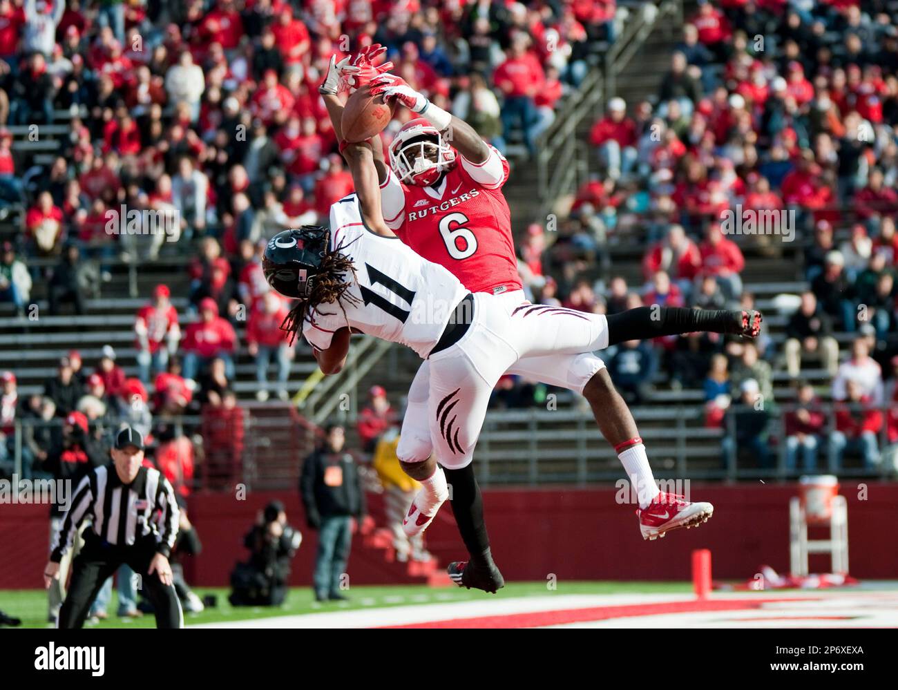 November 19 2011: Rutgers' wide receiver Mohamed Sanu (6) and ...