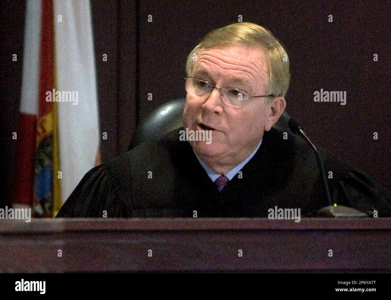 Judge Emmett Larmar Battles addresses jurors before Humberto Delgado's ...