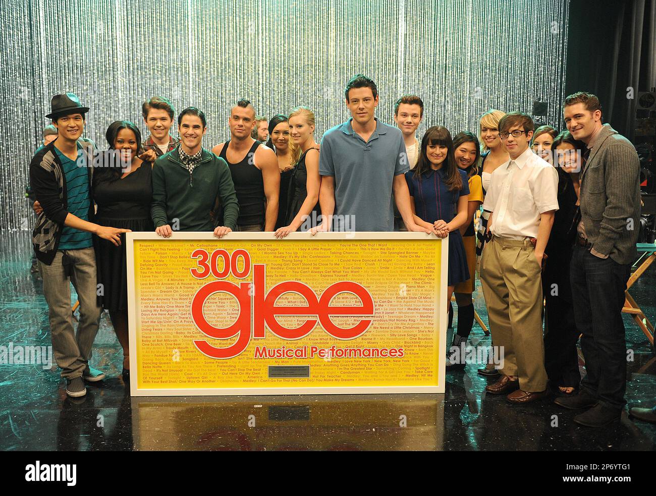 LOS ANGELES, CA - OCTOBER 26: The cast of Glee pose on set for the GLEE ...