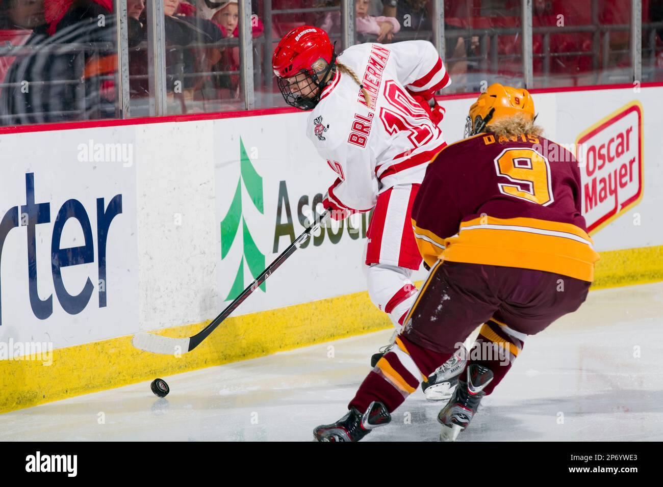 Wisconsin Badgers Brittany Ammerman (10) handles the puck during an ...