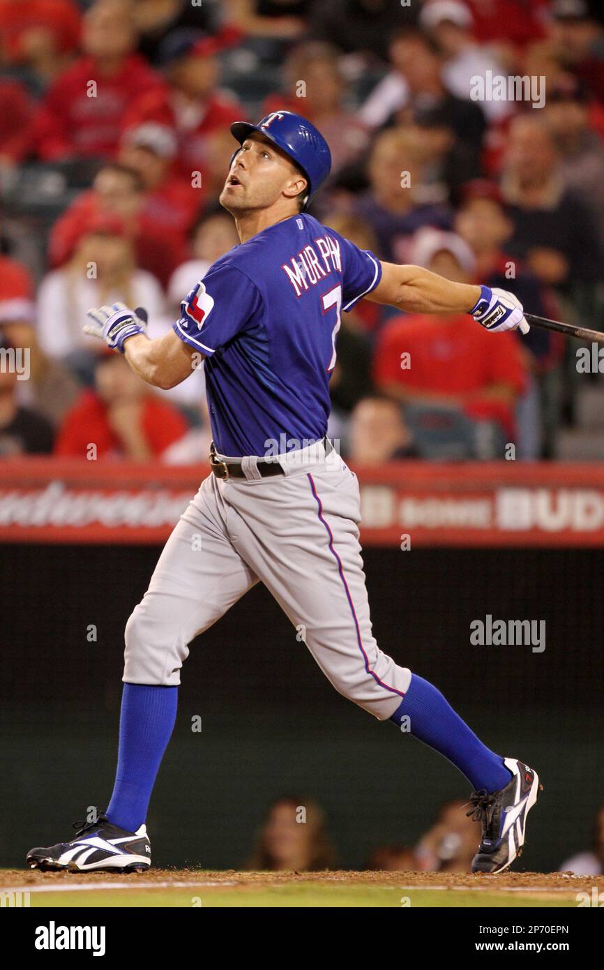 Texas Rangers left fielder David Murphy #7 bats against the Los Angeles ...