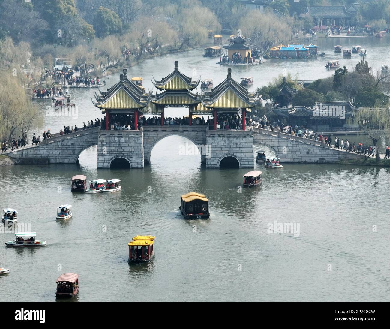 Aerial photo shows all kinds of flowers blooming in Slender West Lake ...