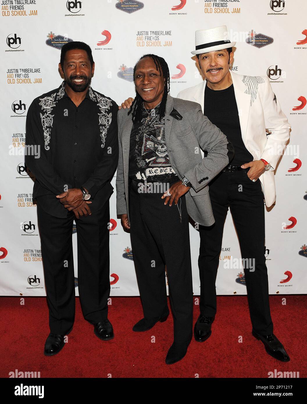 LAS VEGAS, NEVADA - OCTOBER 1: Singers William King (L) Walter Orange ...