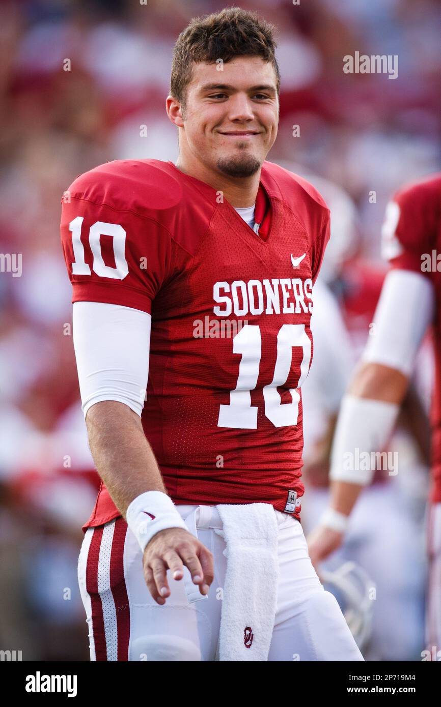 24 September 2011: Blake Bell (10) during the University of Oklahoma ...