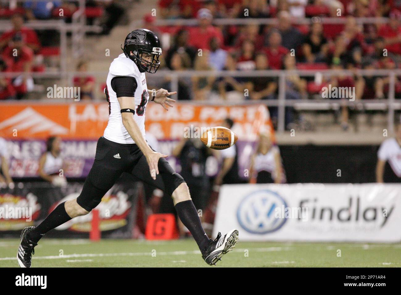 2011 SEP 24: Southern Utah P Tate Lewis (83) during an NCAA Football ...
