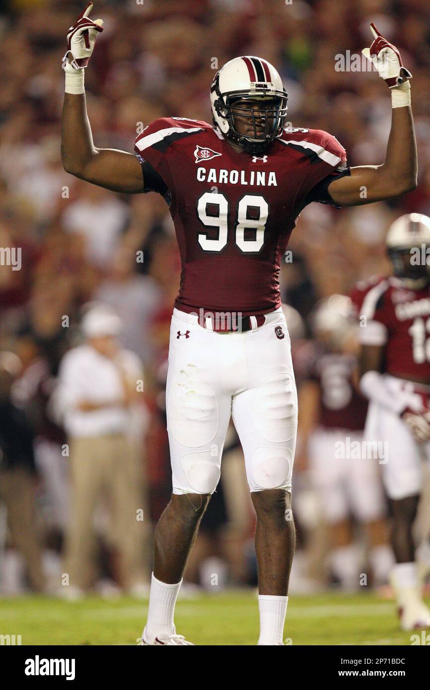 September 24, 2011: South Carolina's Devin Taylor (98) urges the crowd ...