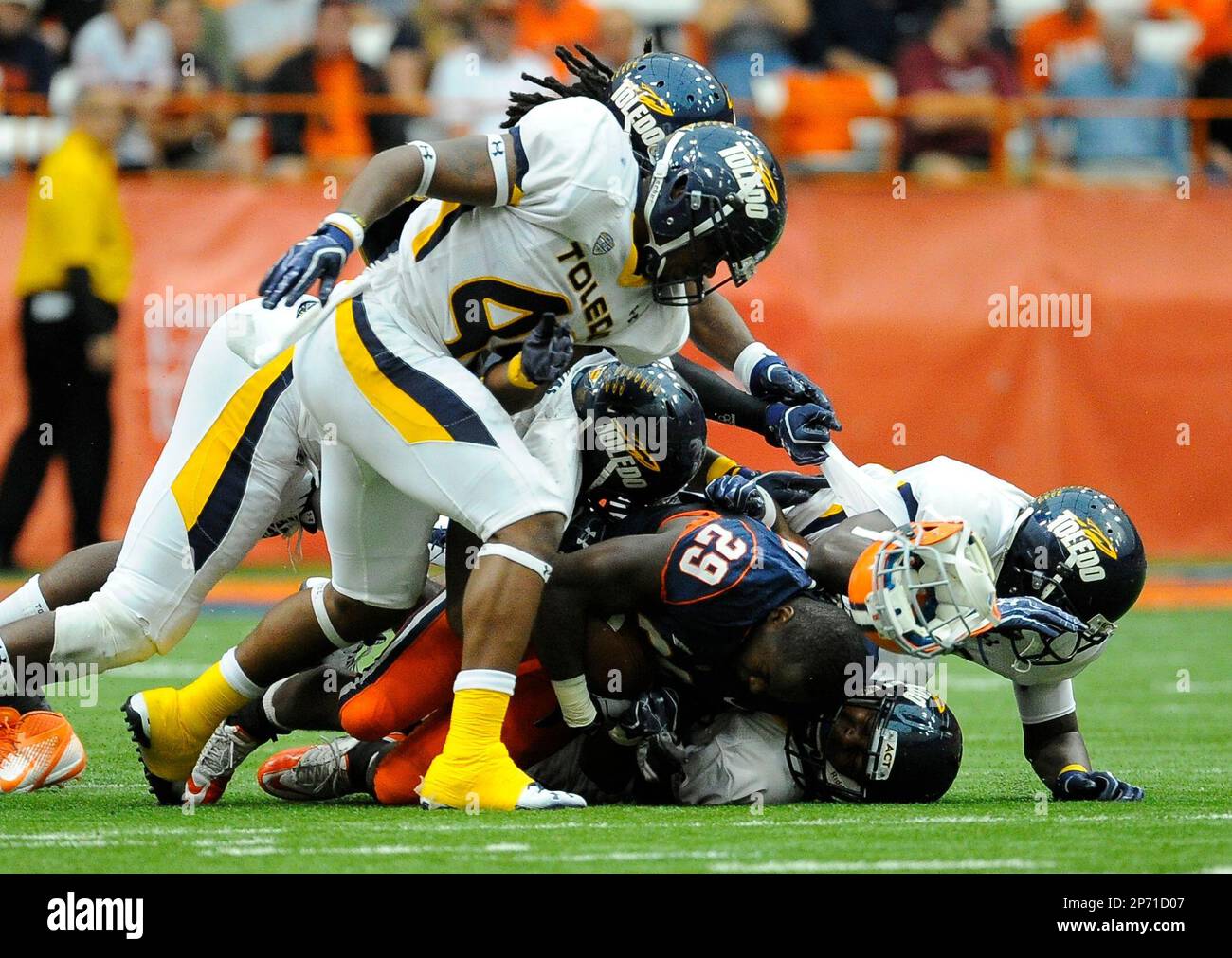 September 24, 2011: Syracuse Orange running back Antwon Bailey (29) has ...