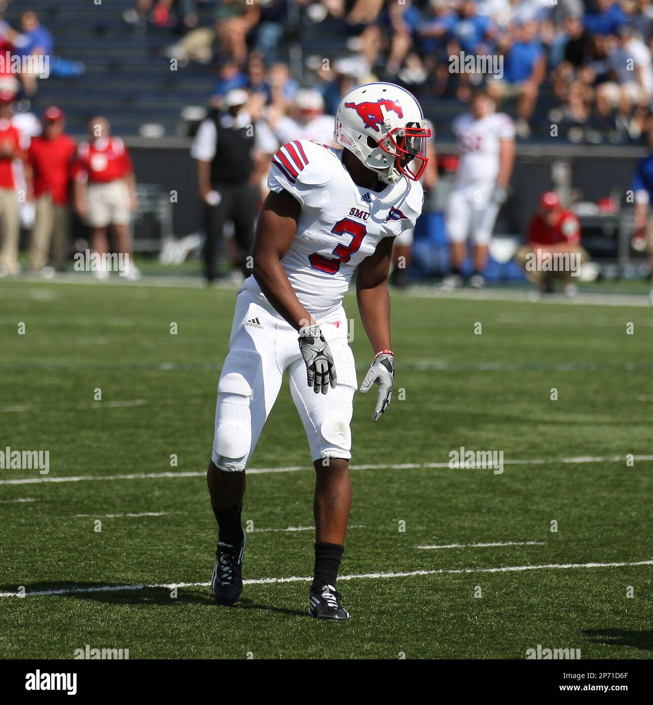 September 24, 2011 Southern Methodist Mustangs linebacker Kevin Pope (3 ...